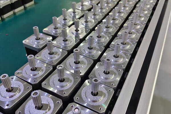 How to Choose a Stepper Motor with Brake for Vertical Axis Applications ...